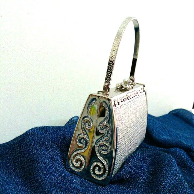 VINTAGE SILVER DINNER BAG, Women's Fashion, Bags & Wallets, Shoulder ...