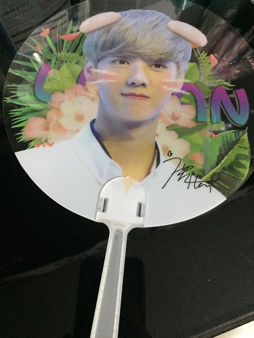exo wallet and luhan fan+luhan photocard, Hobbies & Toys, Memorabilia ...