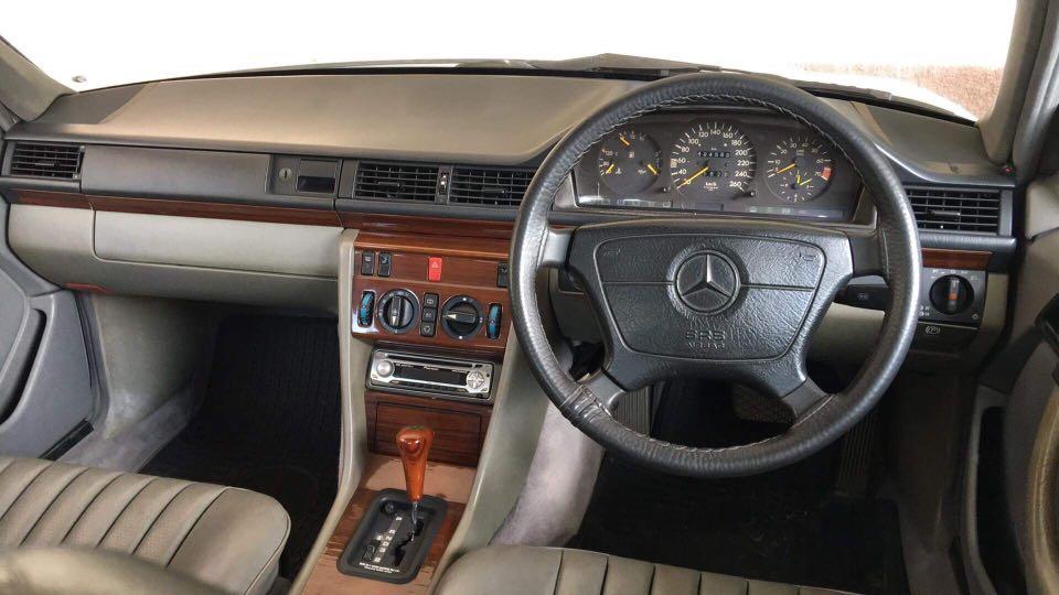 Mercedes Benz E280 local masterpiece, Cars, Cars for Sale on Carousell