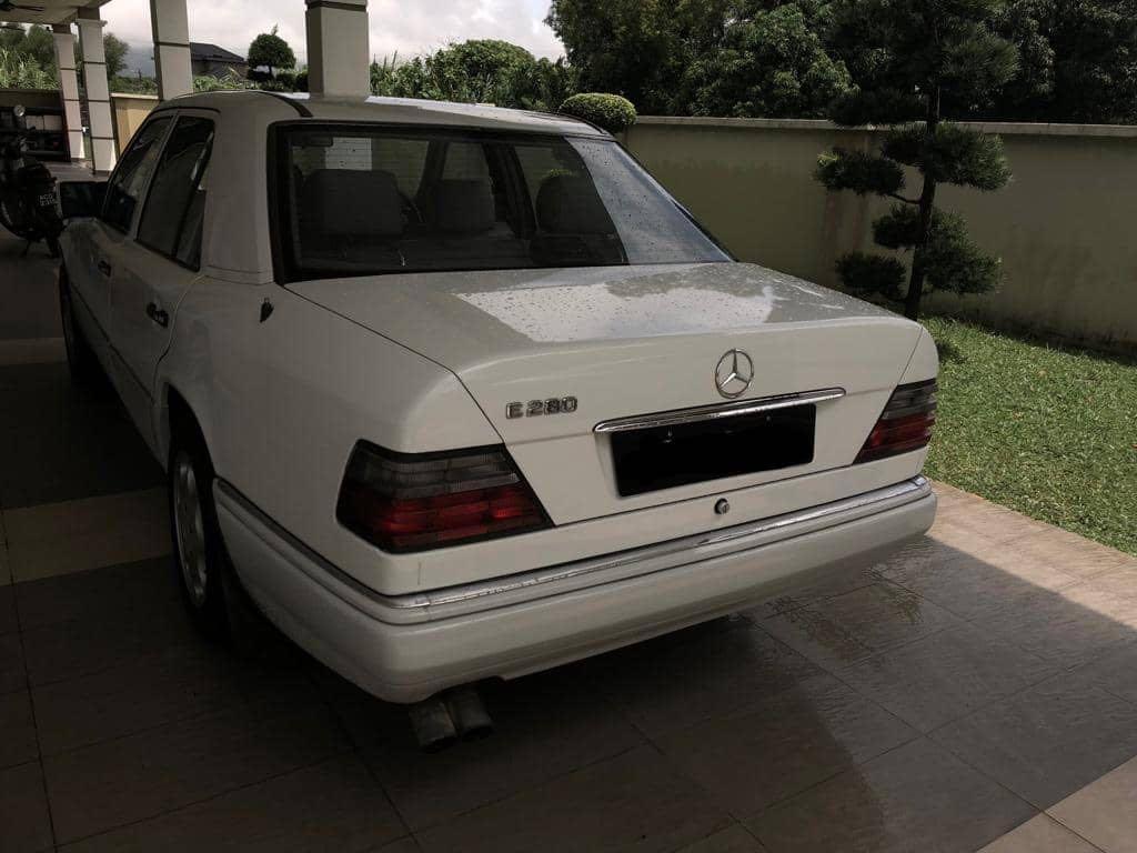 Mercedes Benz E280 local masterpiece, Cars, Cars for Sale on Carousell