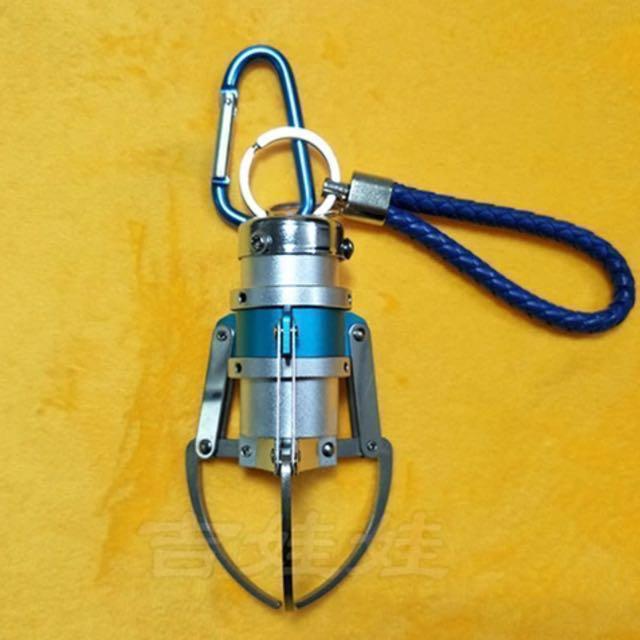 PREORDER - Real Crane machine claw keychain , Hobbies & Toys, Toys ...
