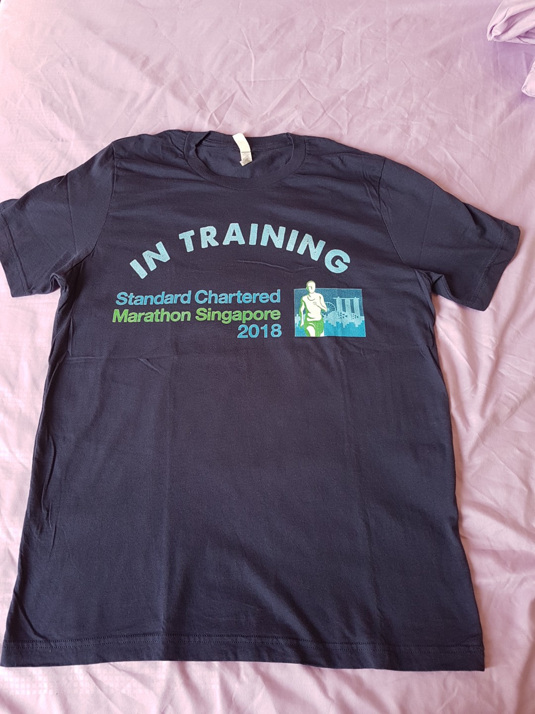 Standard Chartered Marathon 2018, Men's Fashion, Activewear on Carousell