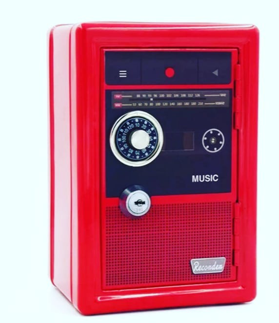 Vintage safe box, Everything Else on Carousell