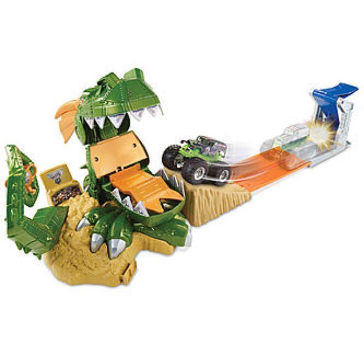 Hot Monster Jam Dragon Challenge Play Set, Hobbies & Toys, Toys & Games ...