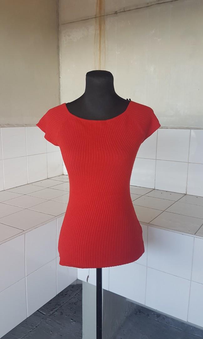 Mango small red top, Women's Fashion, Tops, Blouses on Carousell
