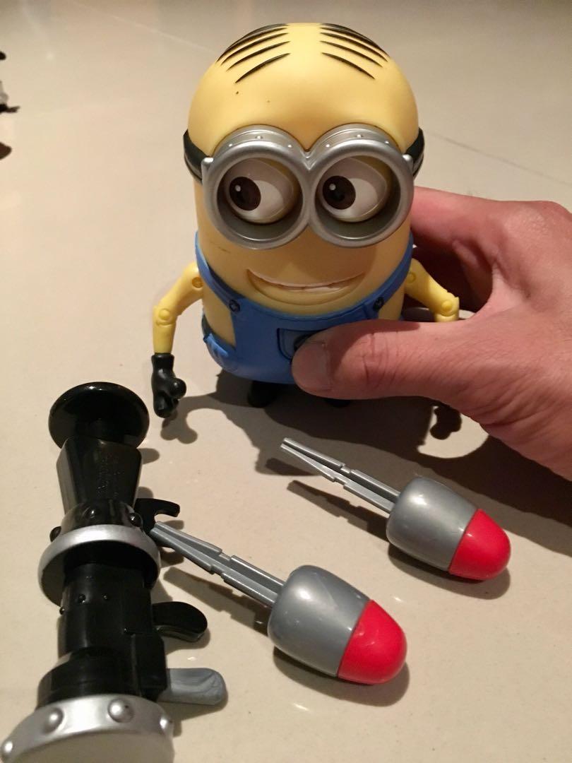 Minion with gun and missile. Movable eyes, Hobbies & Toys, Toys & Games ...
