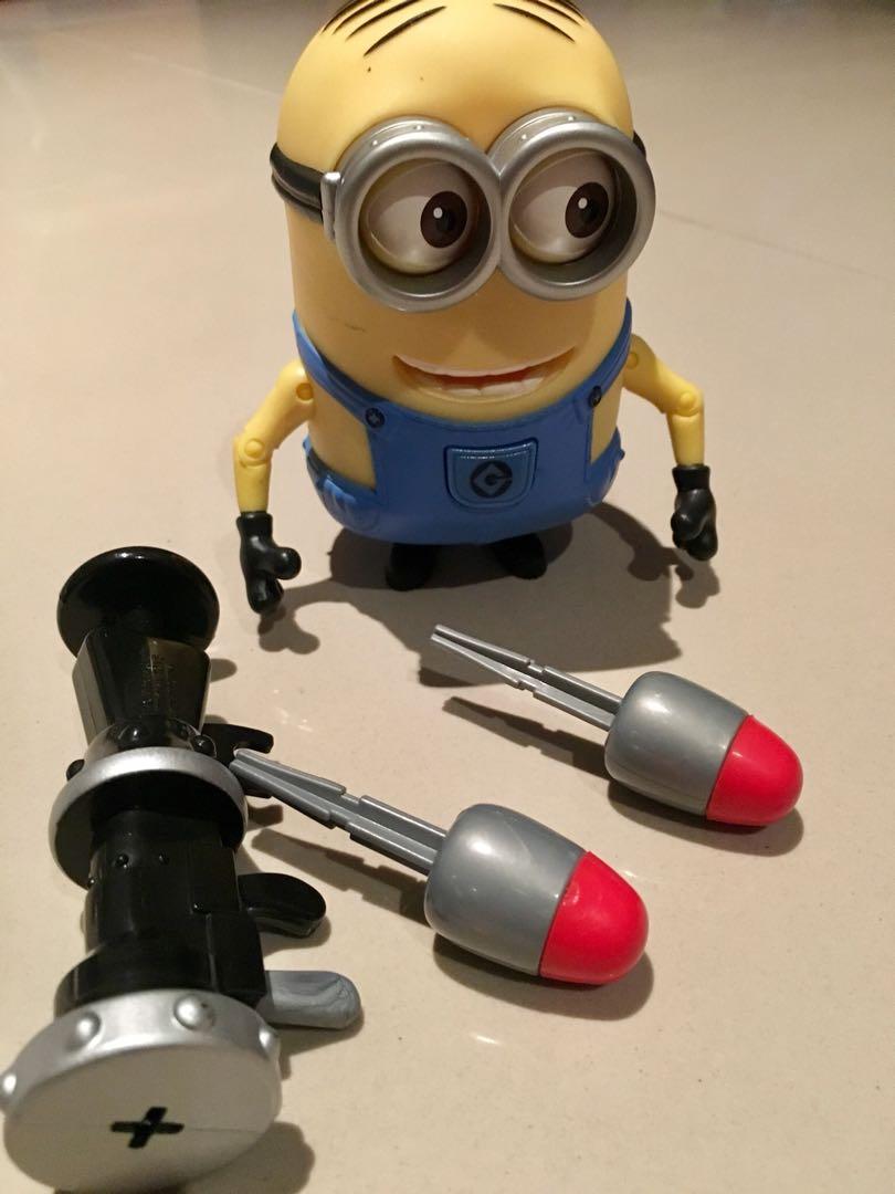 Minion with gun and missile. Movable eyes, Hobbies & Toys, Toys & Games ...