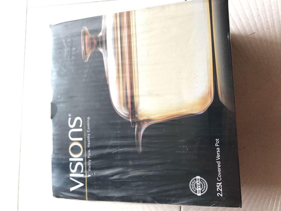 Vision Covered Versa Pot 2.25L, Furniture & Home Living, Kitchenware ...