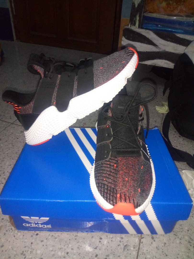Adidas Prophere, Fesyen Pria, Sepatu , Sneakers di Carousell