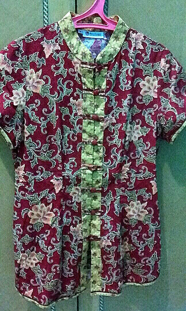 Atasan Batik Cheongsam merah. Looks like new!, Fesyen Wanita, Pakaian ...