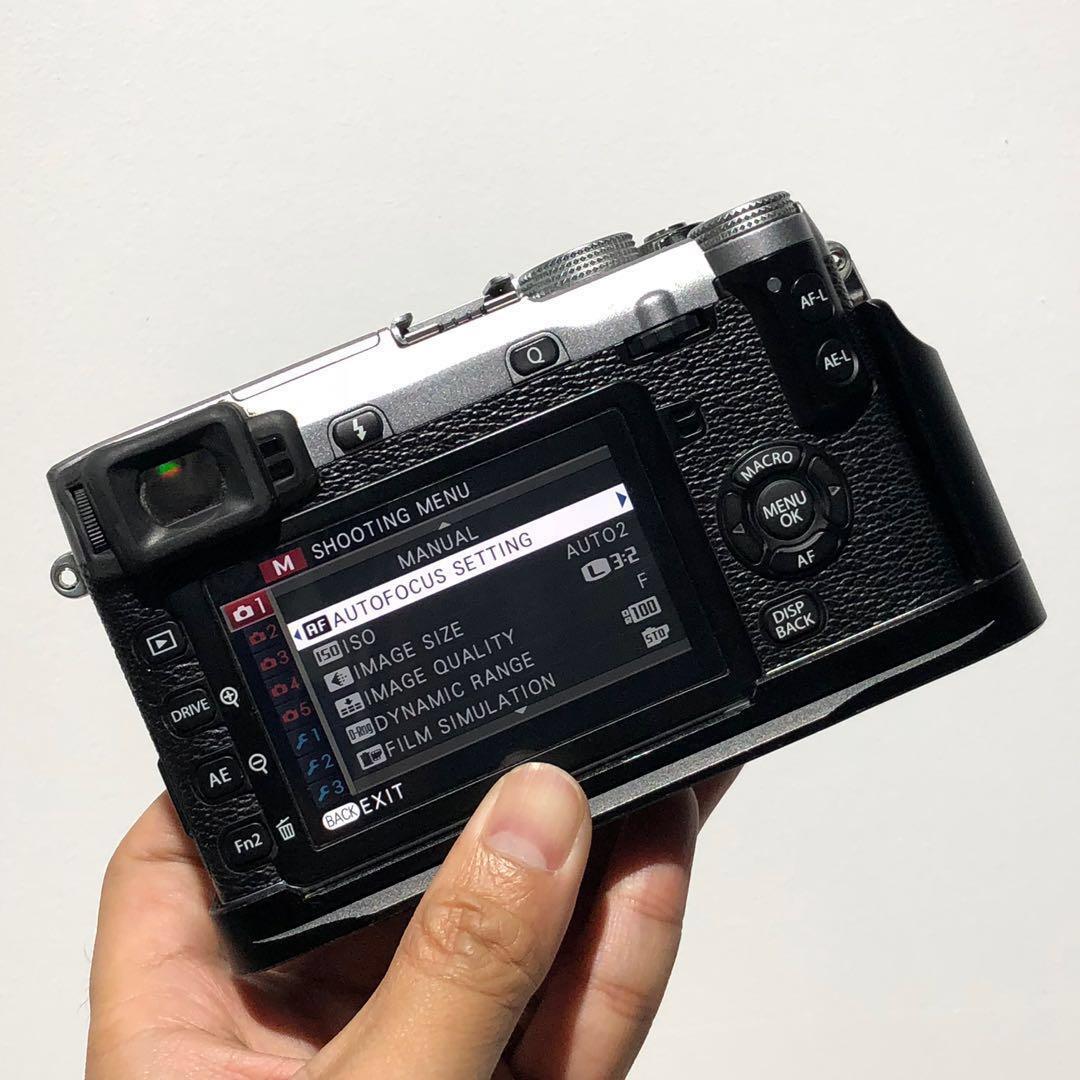 Fuji XE2 Body with Metal Grip, Photography, Cameras on Carousell