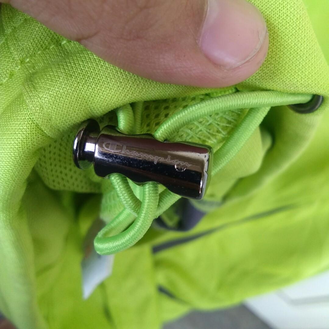 tracktop champion original, Fesyen Pria, Pakaian , Baju Luaran di Carousell