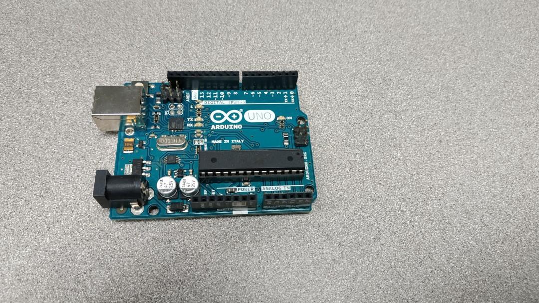 Arduino Uno Rev3 with Usb A/B cable (Original), Computers & Tech, Parts ...