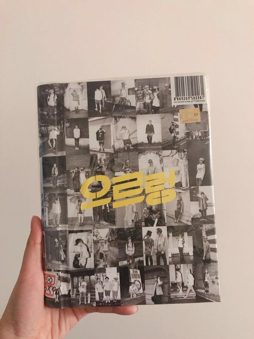 EXO First Album: XOXO Repackage 全新XOXO改版專輯, 興趣及遊戲, 收藏品及紀念品, 韓流 - Carousell