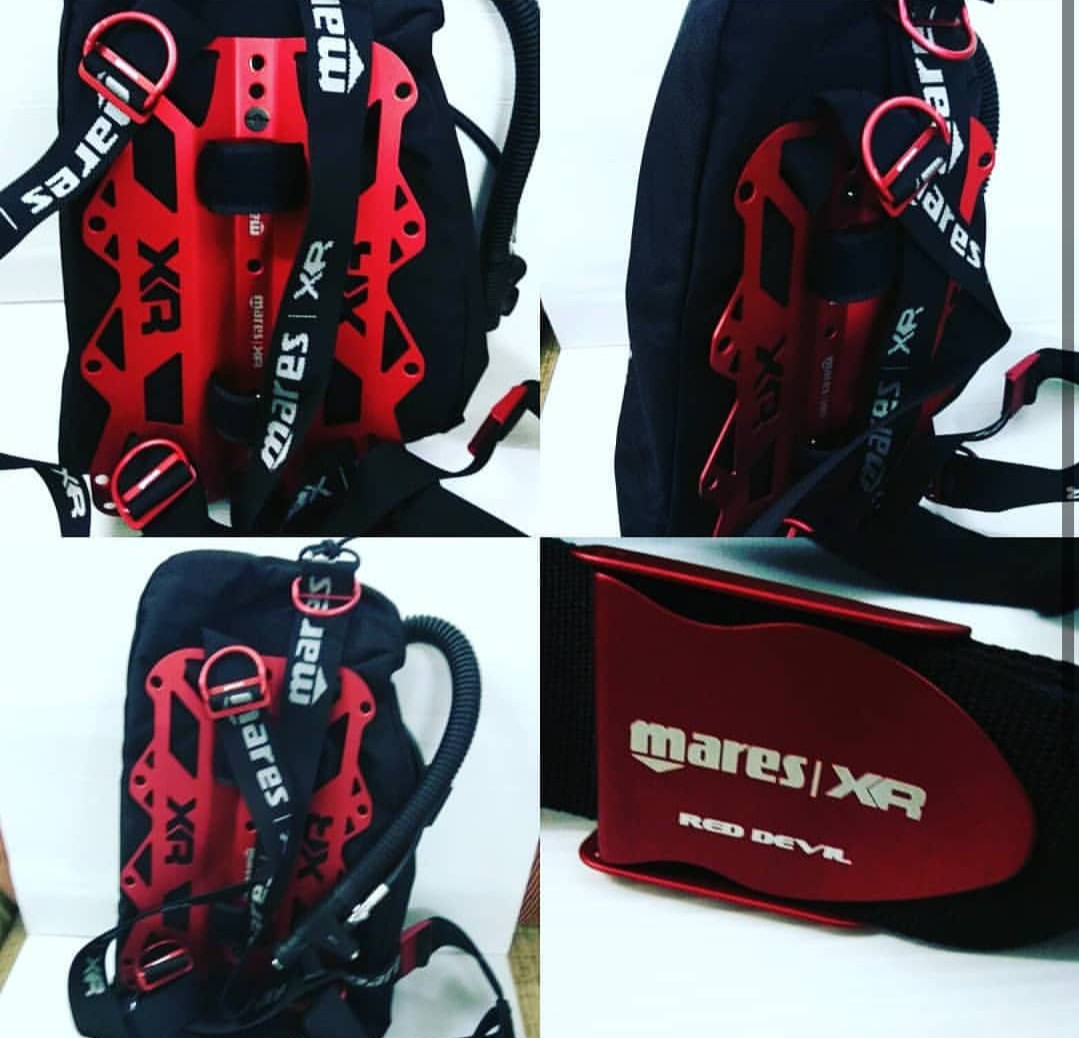 Mares xr red devil bcd, Sports Equipment, Sports & Games, Billiards ...