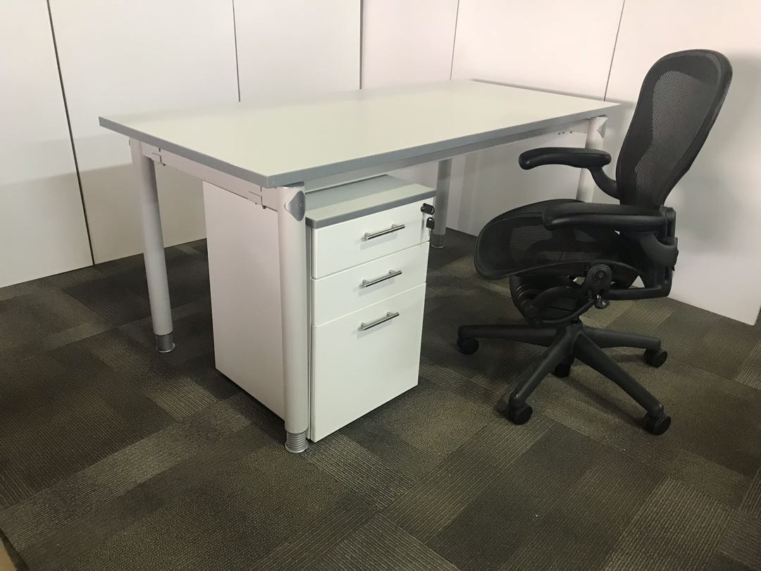 Recon Table with Pedestal, Furniture, Tables & Chairs on Carousell