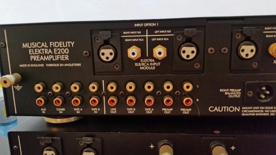 Pre amp E 200 & power amplifier E300 Musical fidelity good working ...