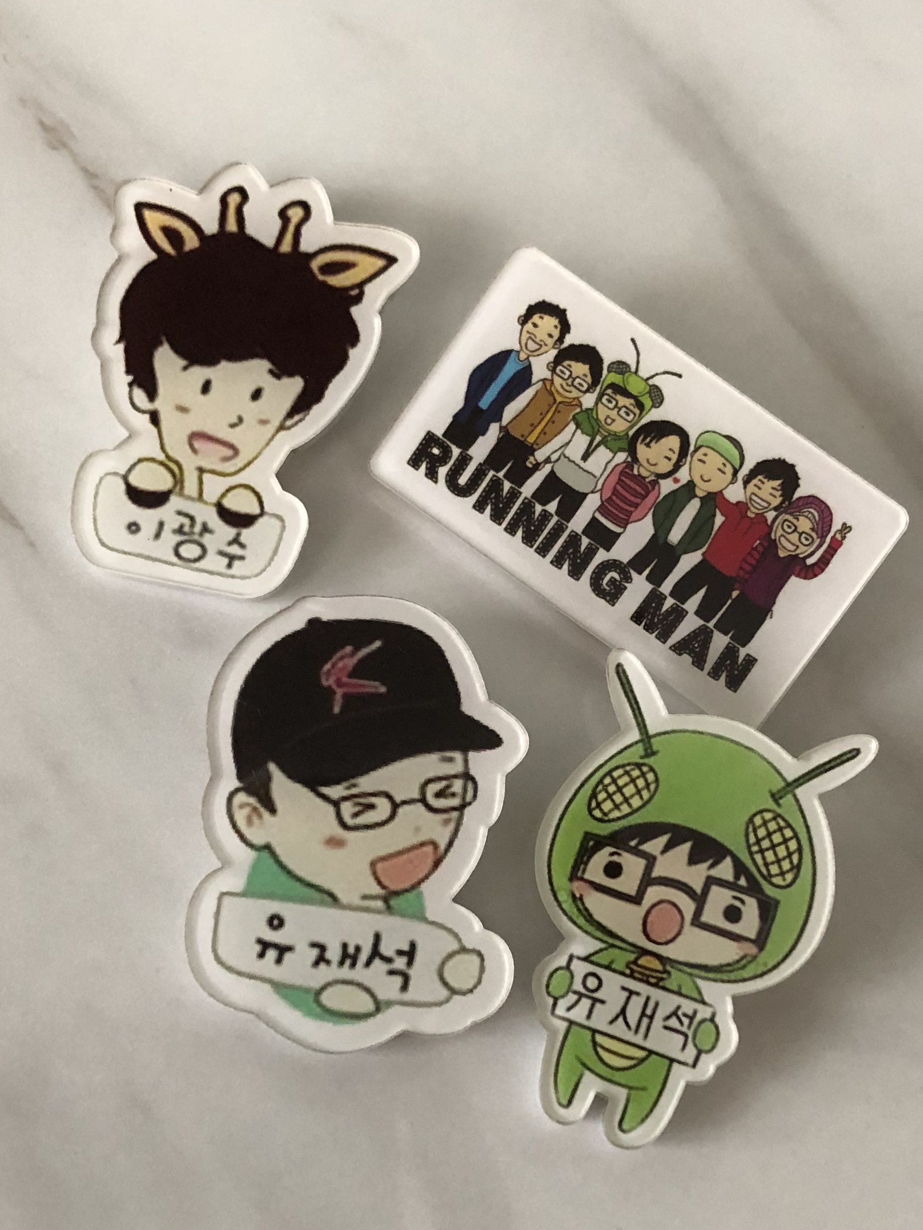 Running Man Badges, Hobbies & Toys, Memorabilia & Collectibles, Fan ...