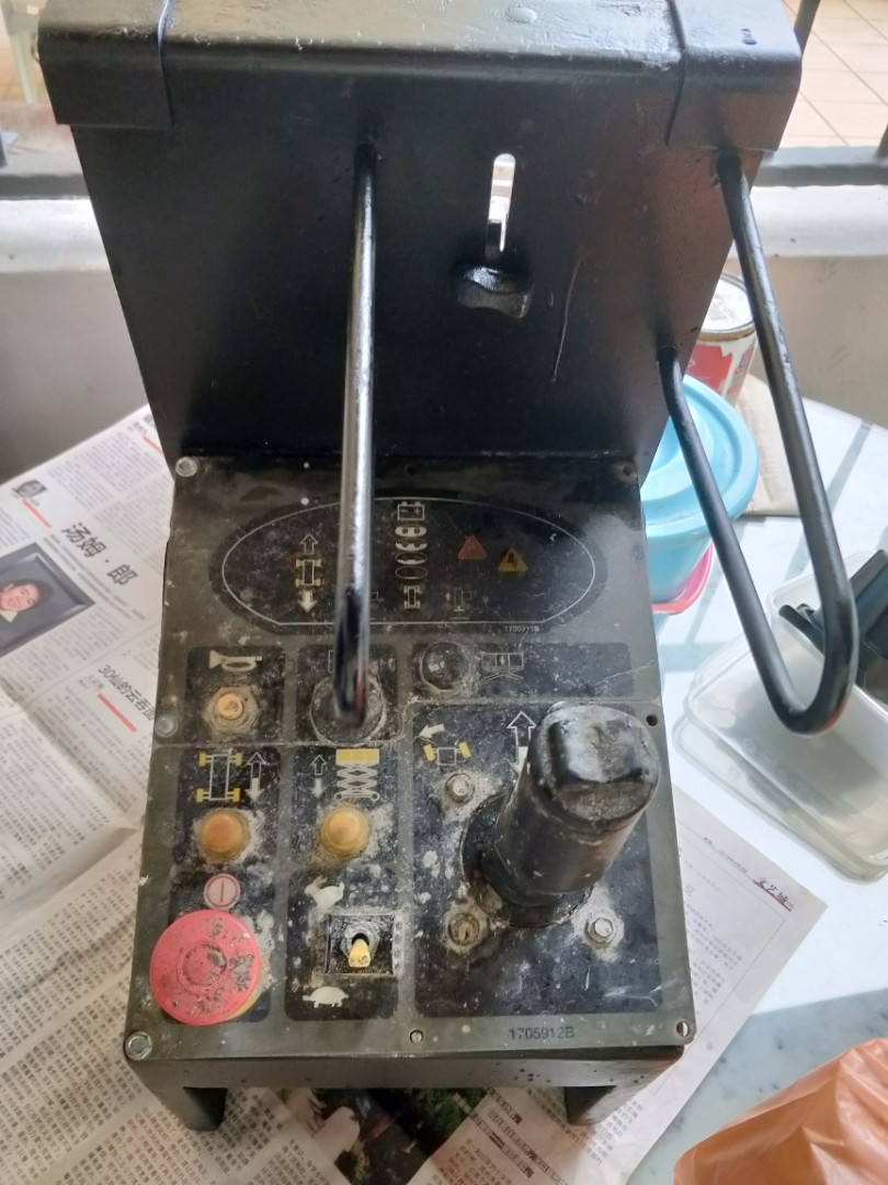 Used jlg controller box, Everything Else on Carousell