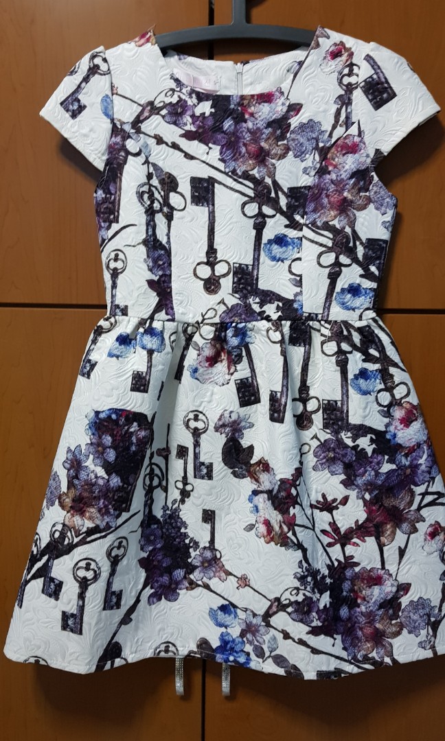 Vintage key Flora Dress, Women's Fashion, Dresses & Sets, Dresses on ...