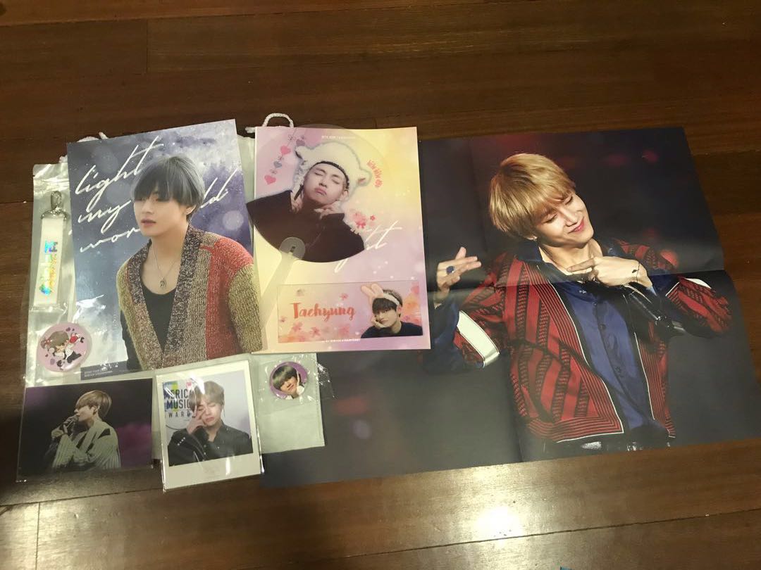 WTS BTS V PHOTOBOOK, Hobbies & Toys, Memorabilia & Collectibles, K-Wave ...