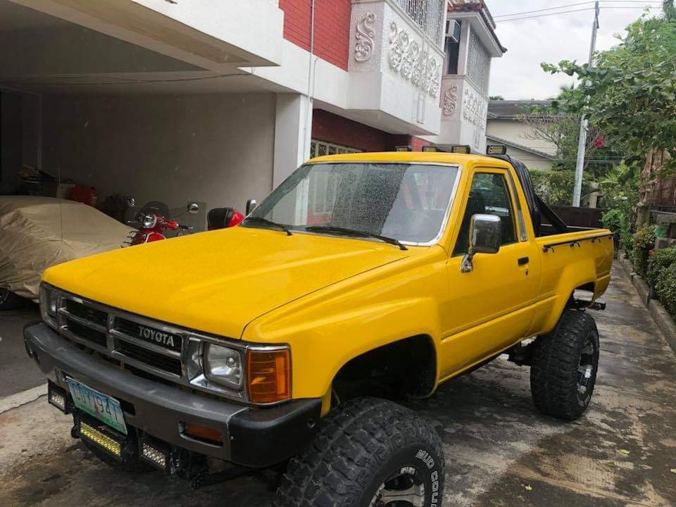 1985 Toyota Hilux, Cars for Sale on Carousell