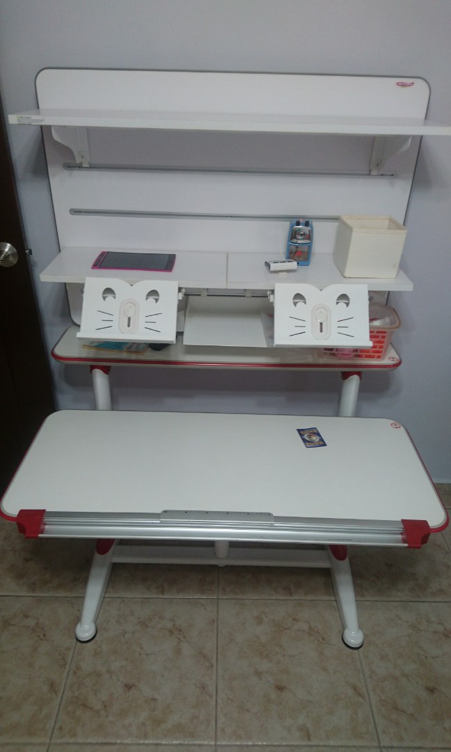 Impact Ergonomic Table and Chair w Adjustable Height Shelves, Furniture ...