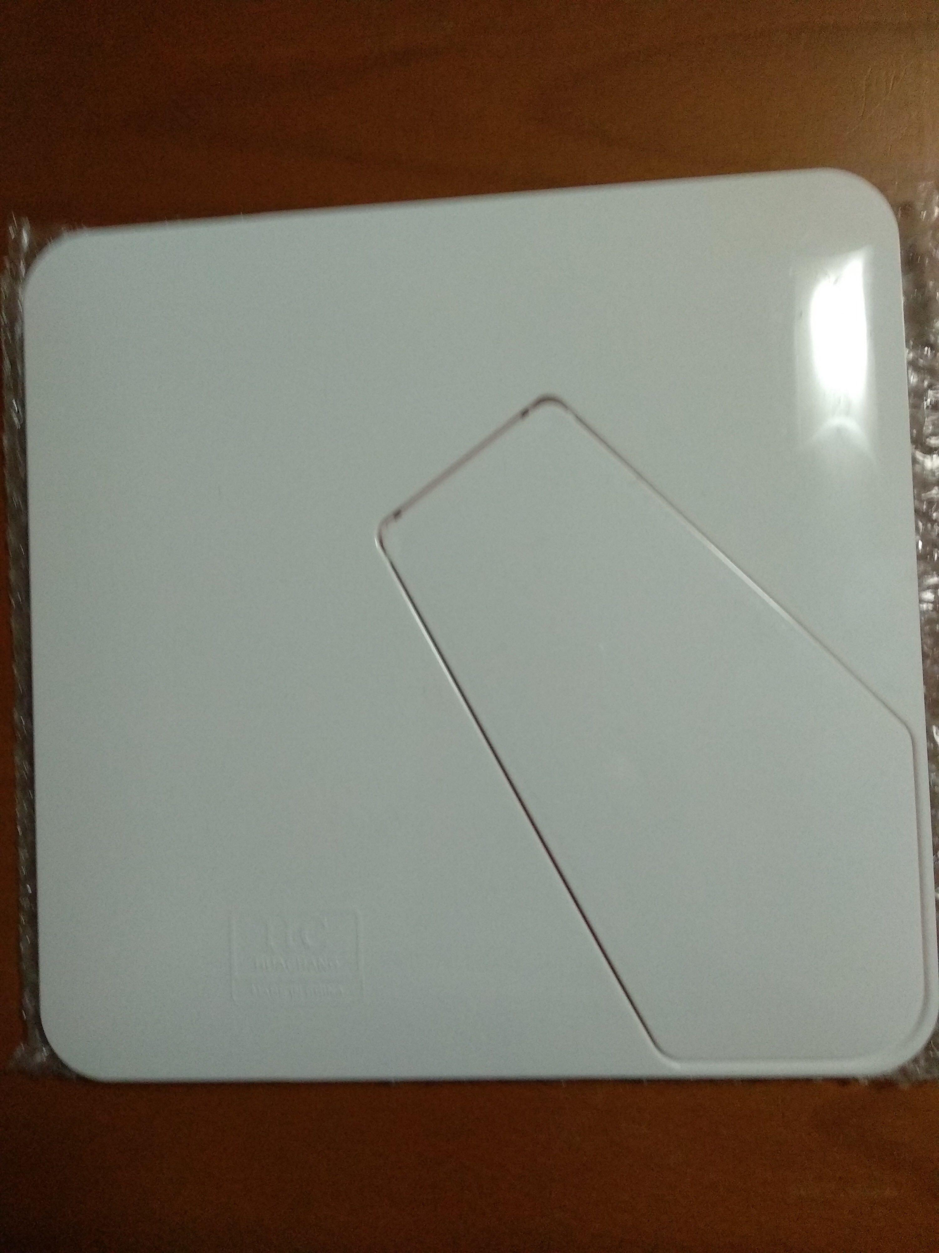 Photo Frame (Hua Chang HC7740-1), Everything Else on Carousell