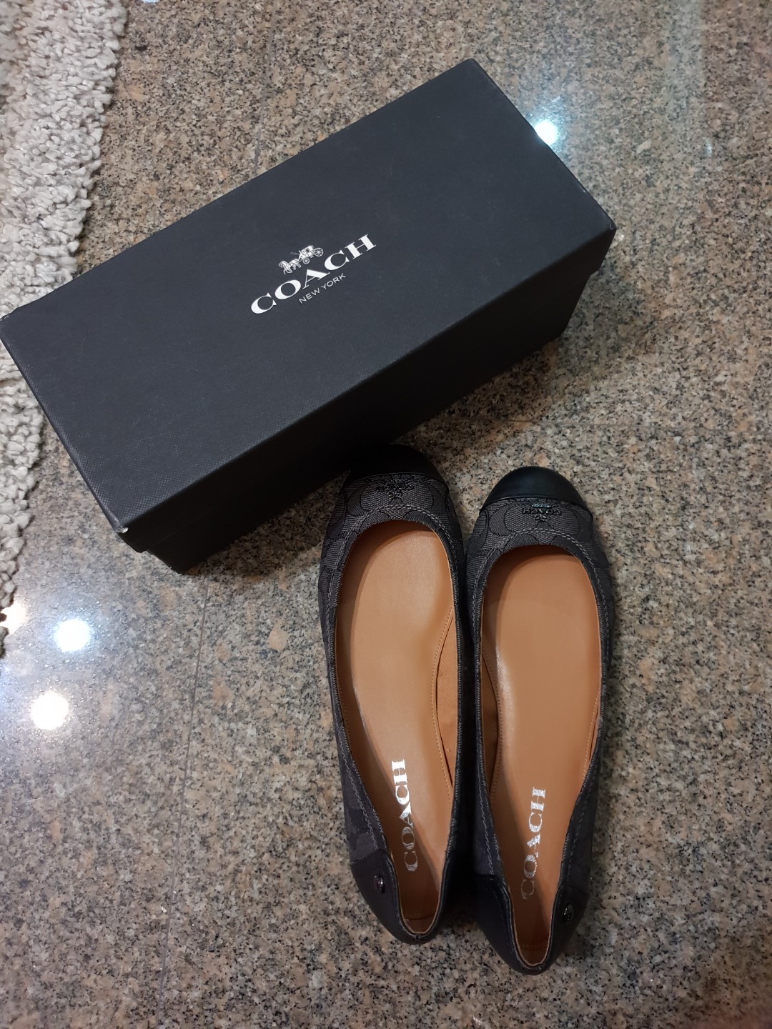 Coach Flat Shoe, Women's Fashion, Footwear, Flats on Carousell