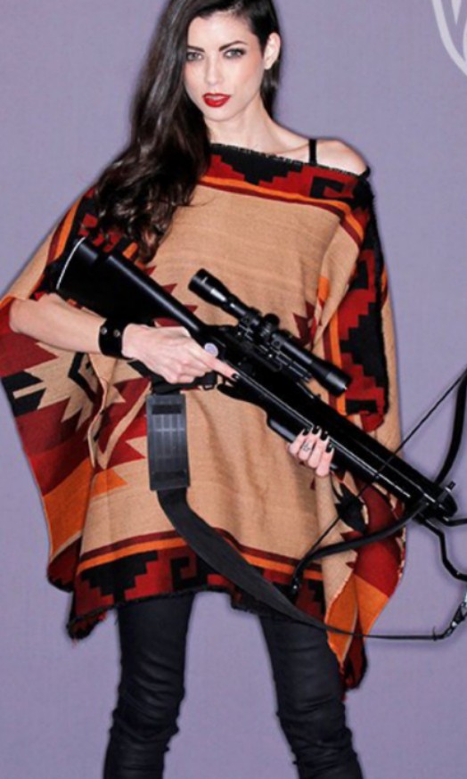 The Walking Dead Daryl Dixon Poncho and crossbow twd, Men's Fashion ...