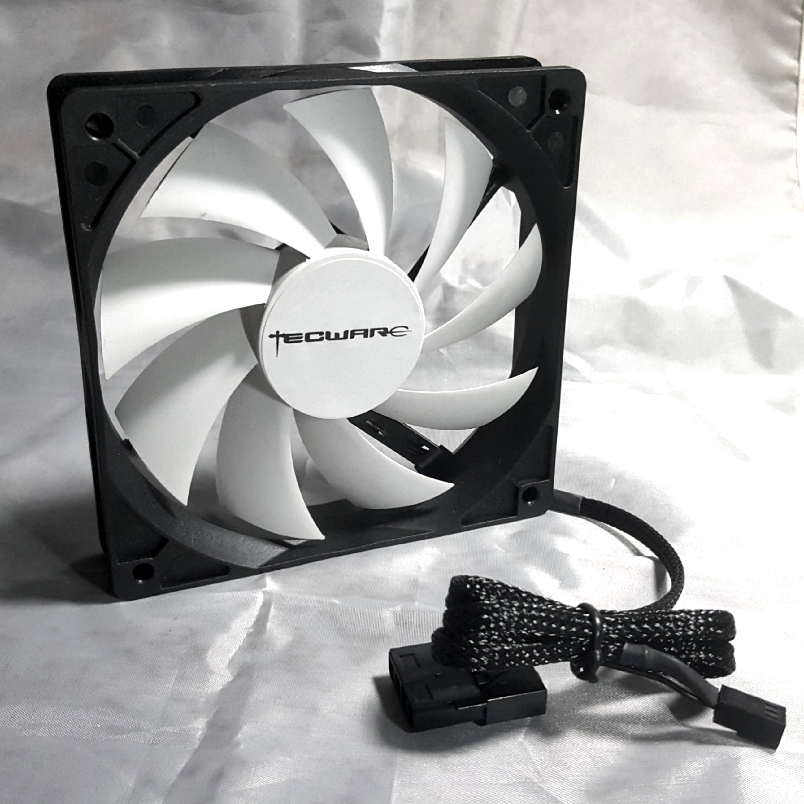 Tecware 120mm white bladed case fan, Computers & Tech, Parts ...