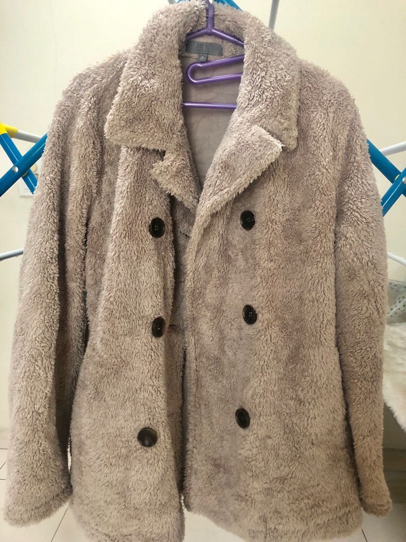 Baju sejuk UNIQLO, Women's Fashion, Tops, Blouses on Carousell