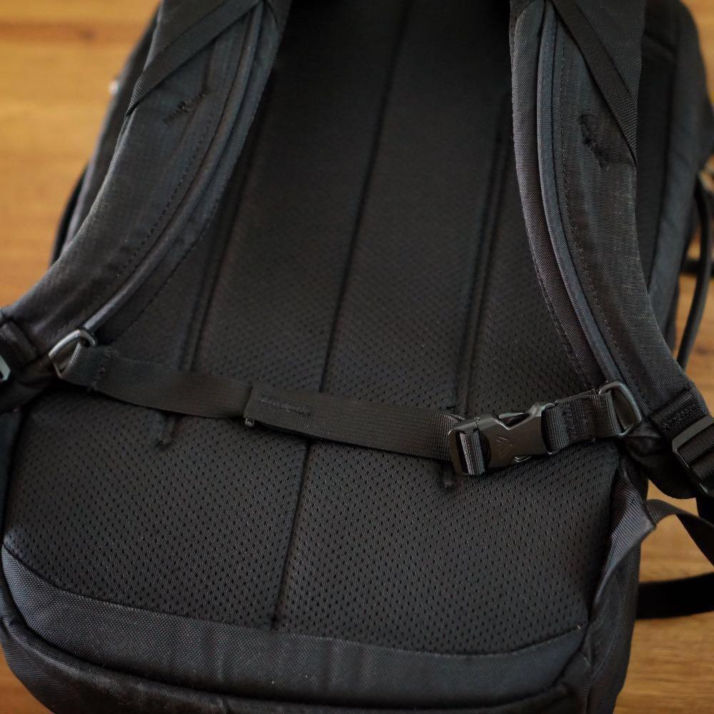 Gregory Border 25 laptop backpack (black), Luxury, Bags & Wallets on Carousell