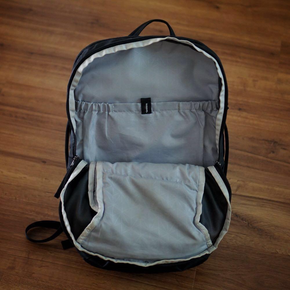 Gregory Border 25 laptop backpack (black), Luxury, Bags & Wallets on Carousell