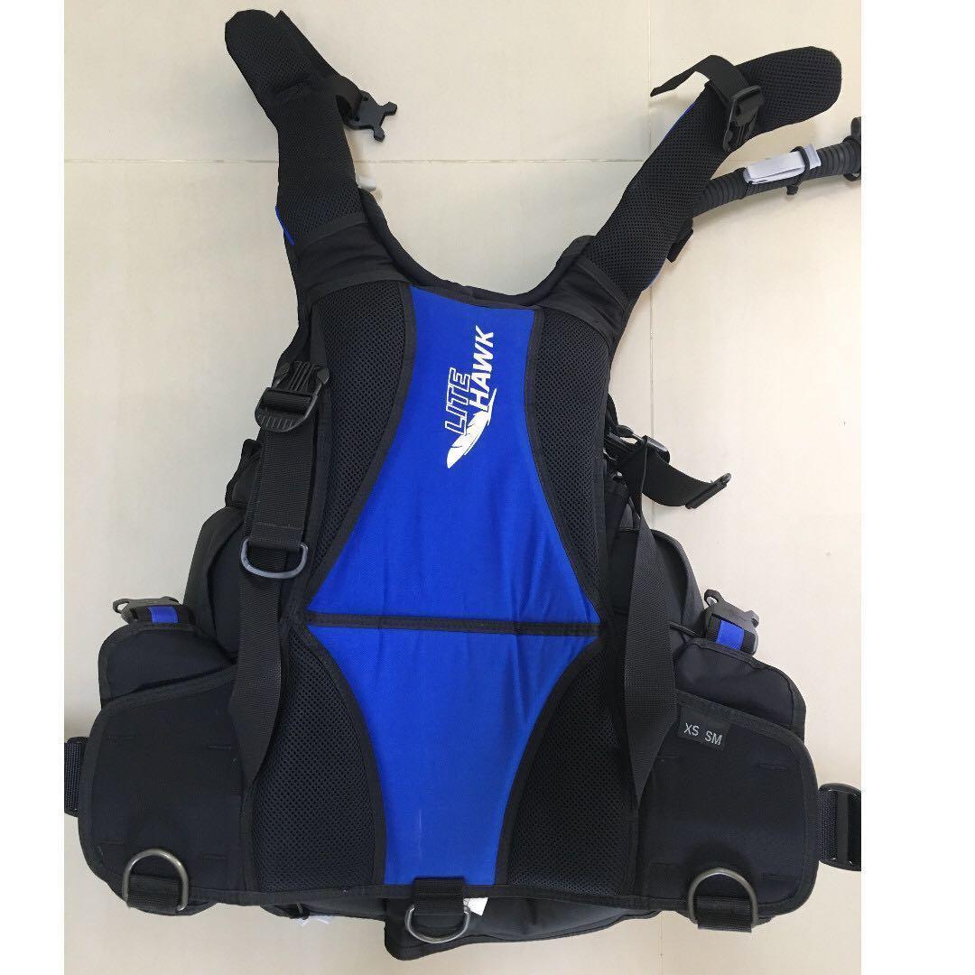 Scubapro Litehawk BCD, Sports, Sports & Games Equipment on Carousell