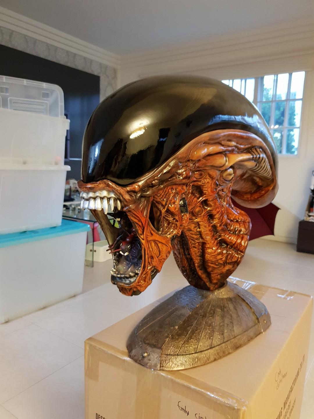 Alien head, Hobbies & Toys, Toys & Games on Carousell