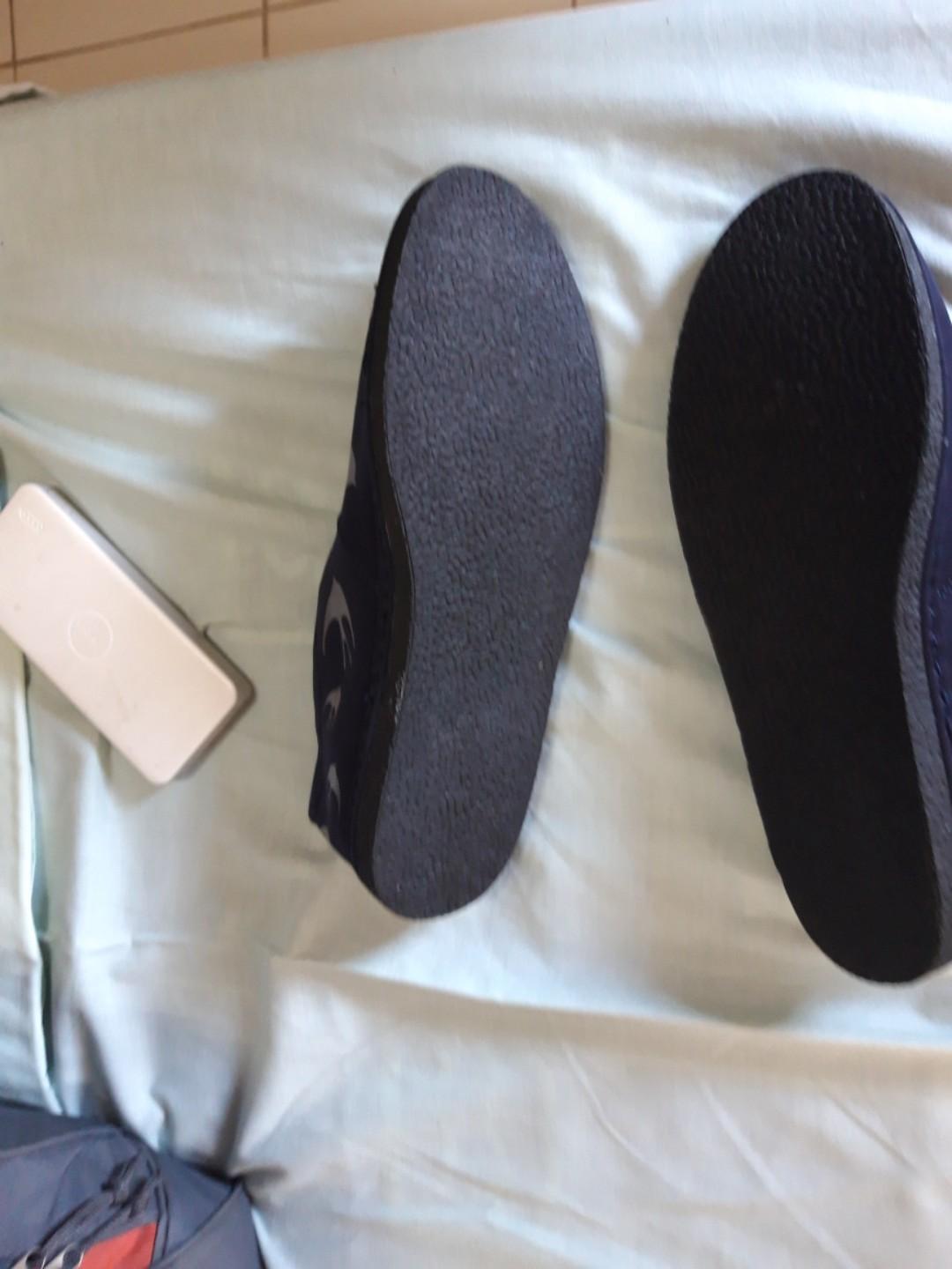 Bench easy wear Shoes, Men's Fashion, Footwear, Slippers & Slides on ...