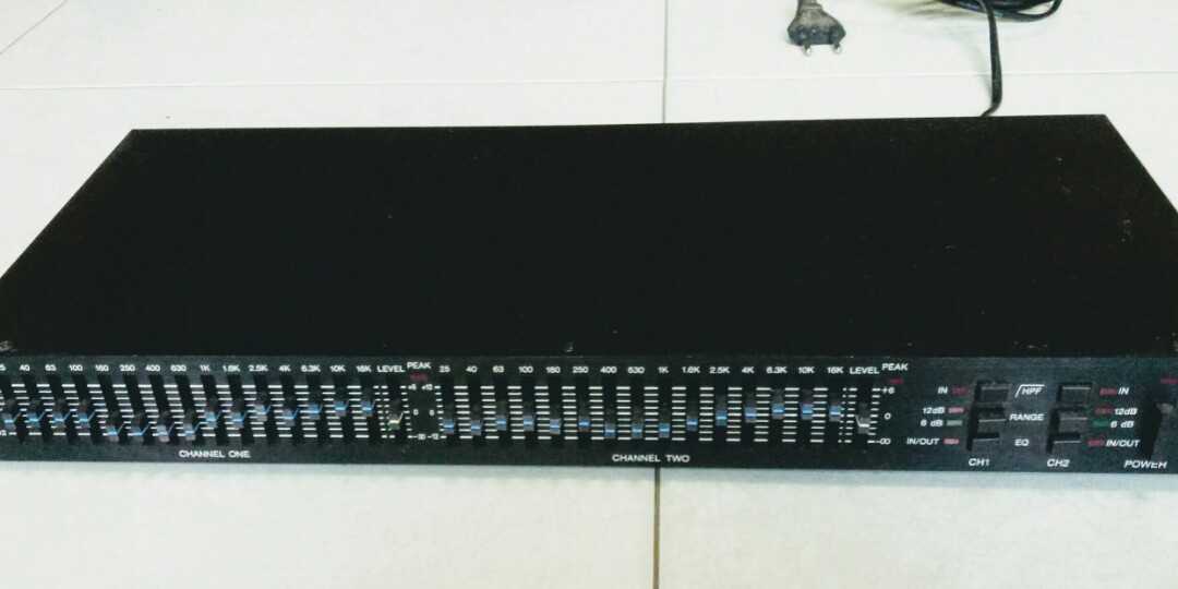 Phonic Professional Dual 2/3 Octave Equaliser, PEQ-3400., Audio, Other ...