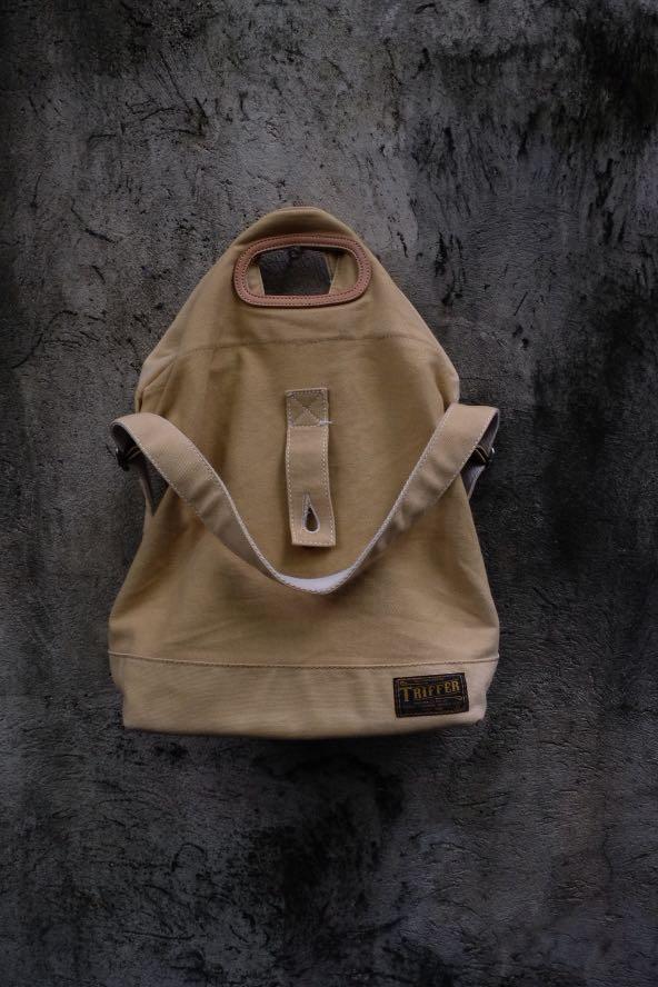 triffer duck canvass 2 waybag, Women's Fashion, Bags & Wallets, Beach ...