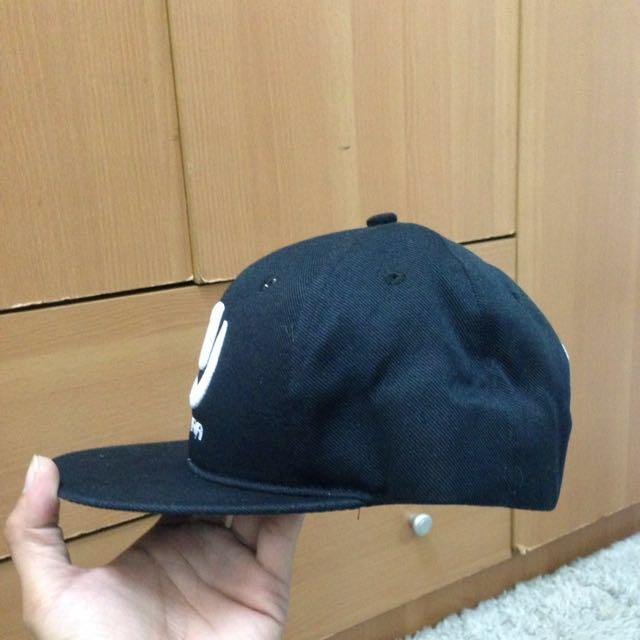 ULTRA CAP, Men's Fashion, Watches & Accessories, Cap & Hats on Carousell