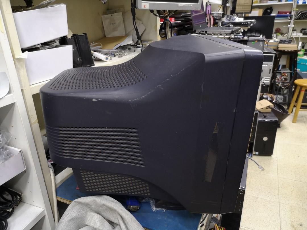 Dell CRT monitor, Computers & Tech, Parts & Accessories, Monitor ...