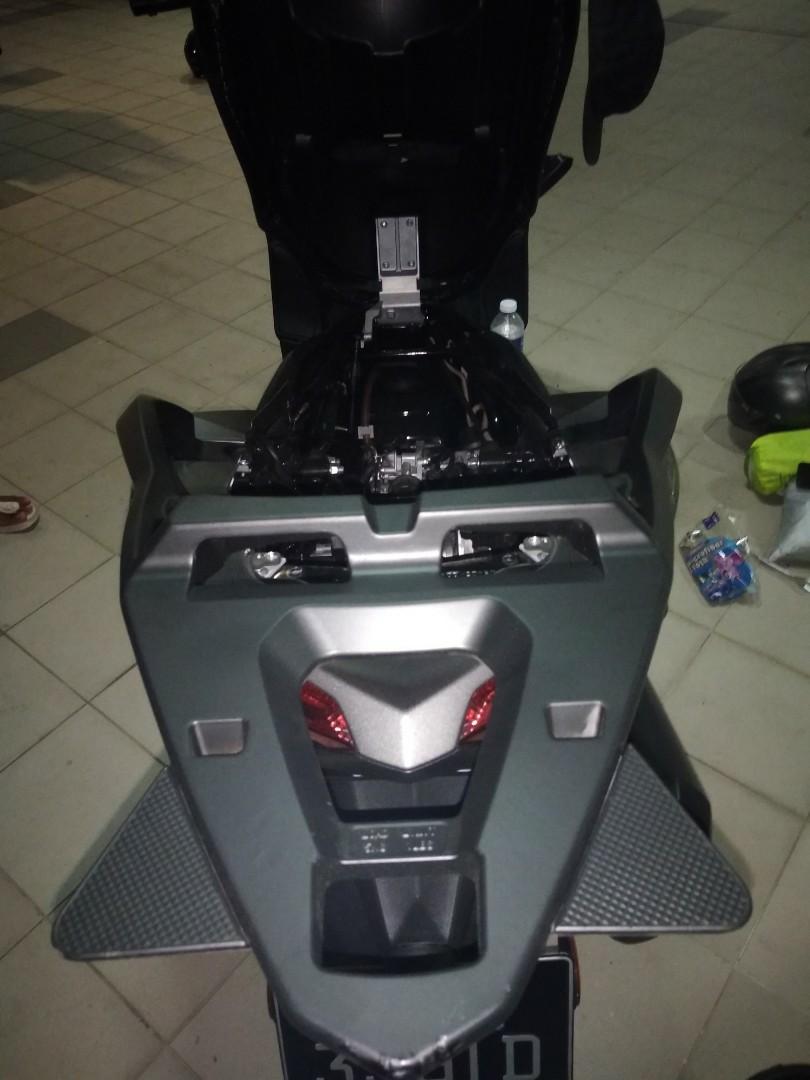 Yamaha Xmax 300 Rack, Motorcycles, Motorcycle Accessories on Carousell