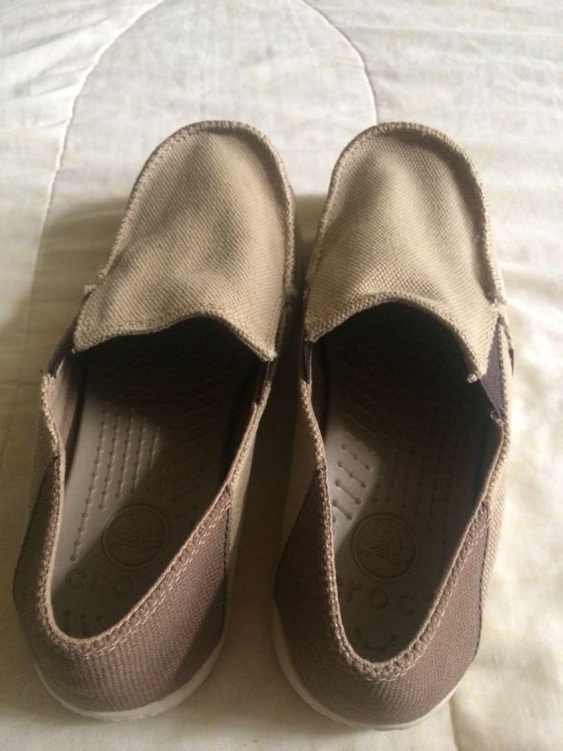 Authentic Crocs J6, Men's Fashion, Footwear, Slippers & Slides on Carousell