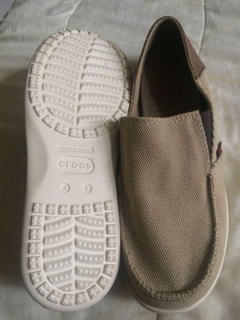 Authentic Crocs J6, Men's Fashion, Footwear, Slippers & Slides on Carousell