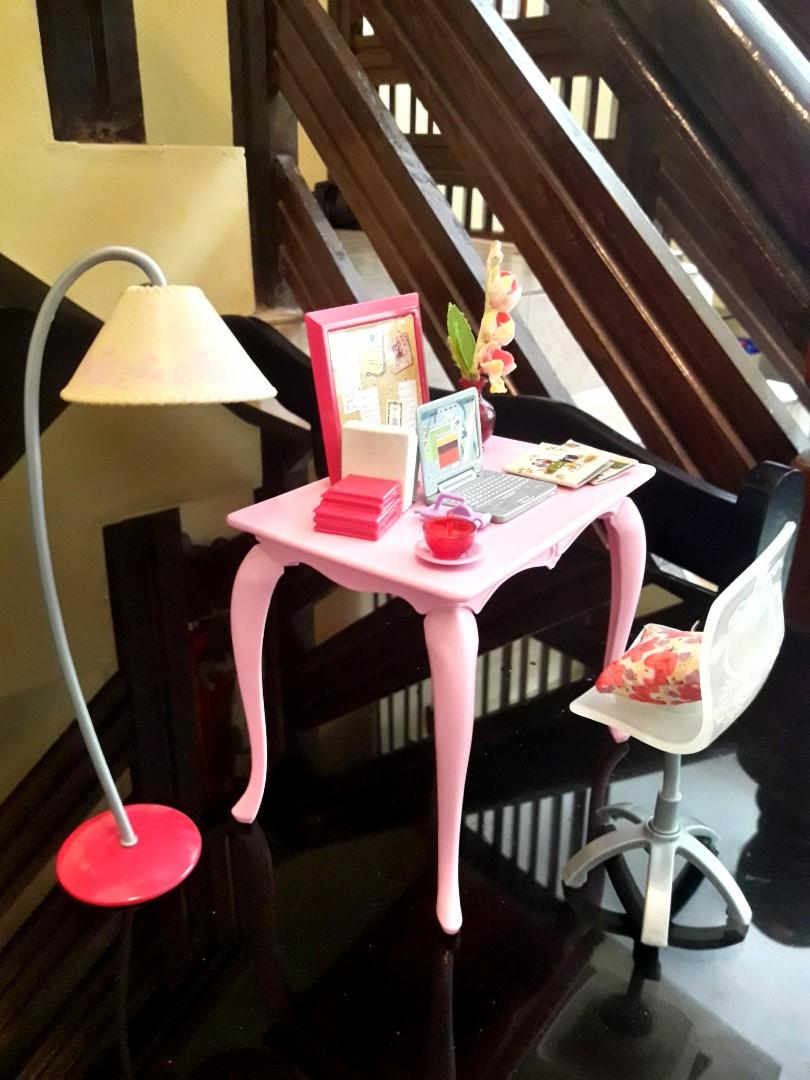 Barbie Desk Set, Hobbies & Toys, Toys & Games on Carousell