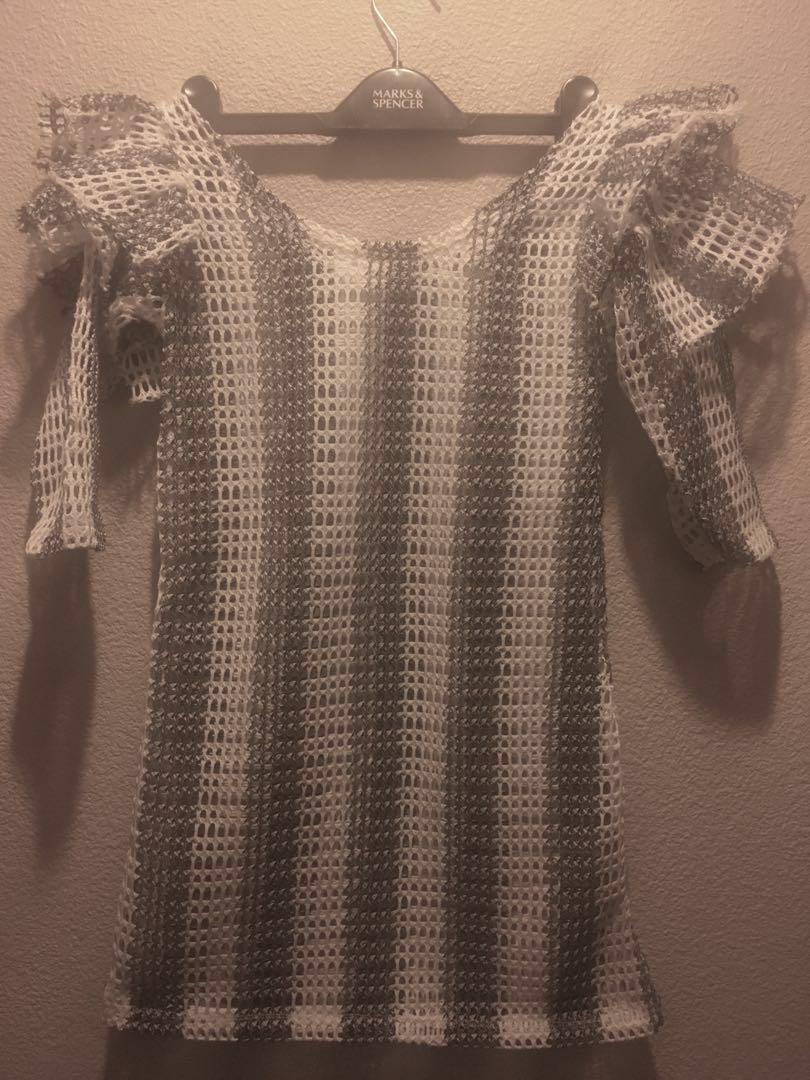 Black and White Net Top, Women's Fashion, Tops, Others Tops on Carousell