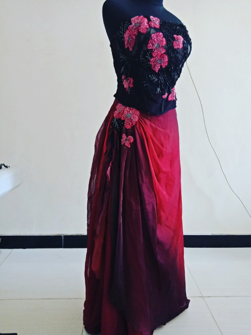 Gaun pesta, Fesyen Wanita, Pakaian Wanita, Gaun & Rok di Carousell