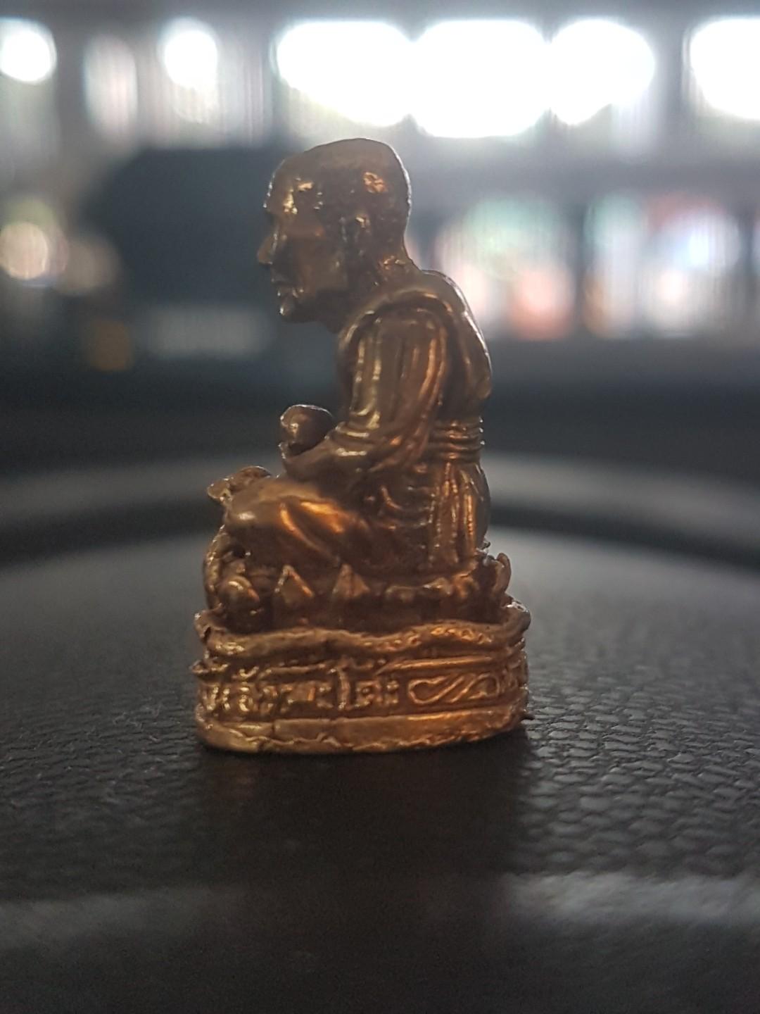 LP Thuad mini statue king cobra base, Hobbies & Toys, Memorabilia ...