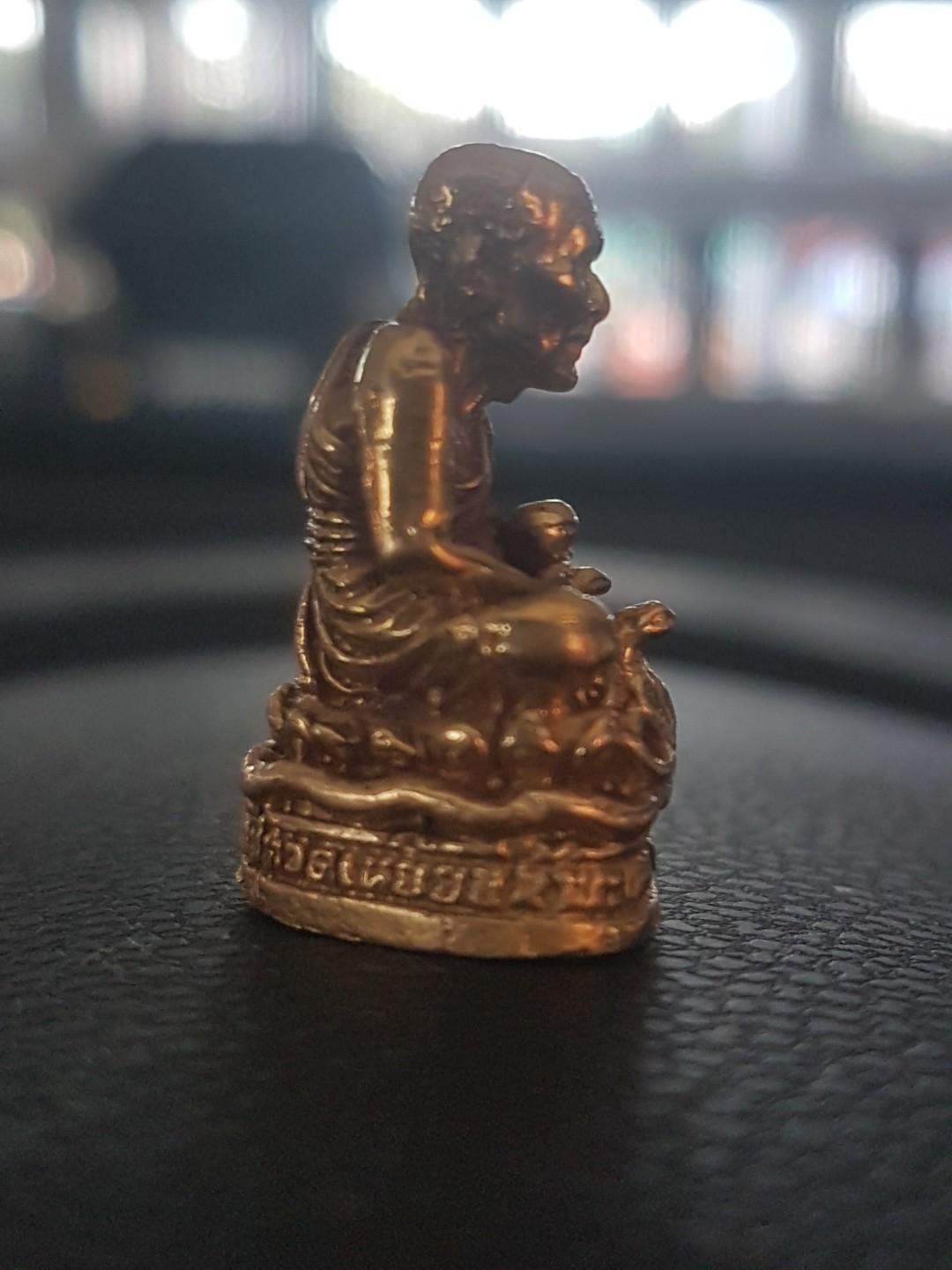 LP Thuad mini statue king cobra base, Hobbies & Toys, Memorabilia ...