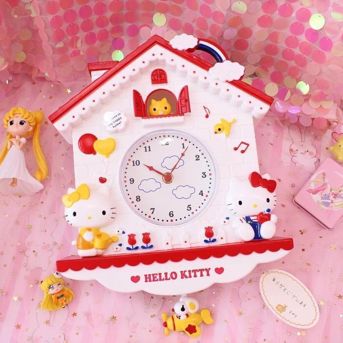 Sanrio Characters Swinging Pendulum Clock, Furniture & Home Living ...
